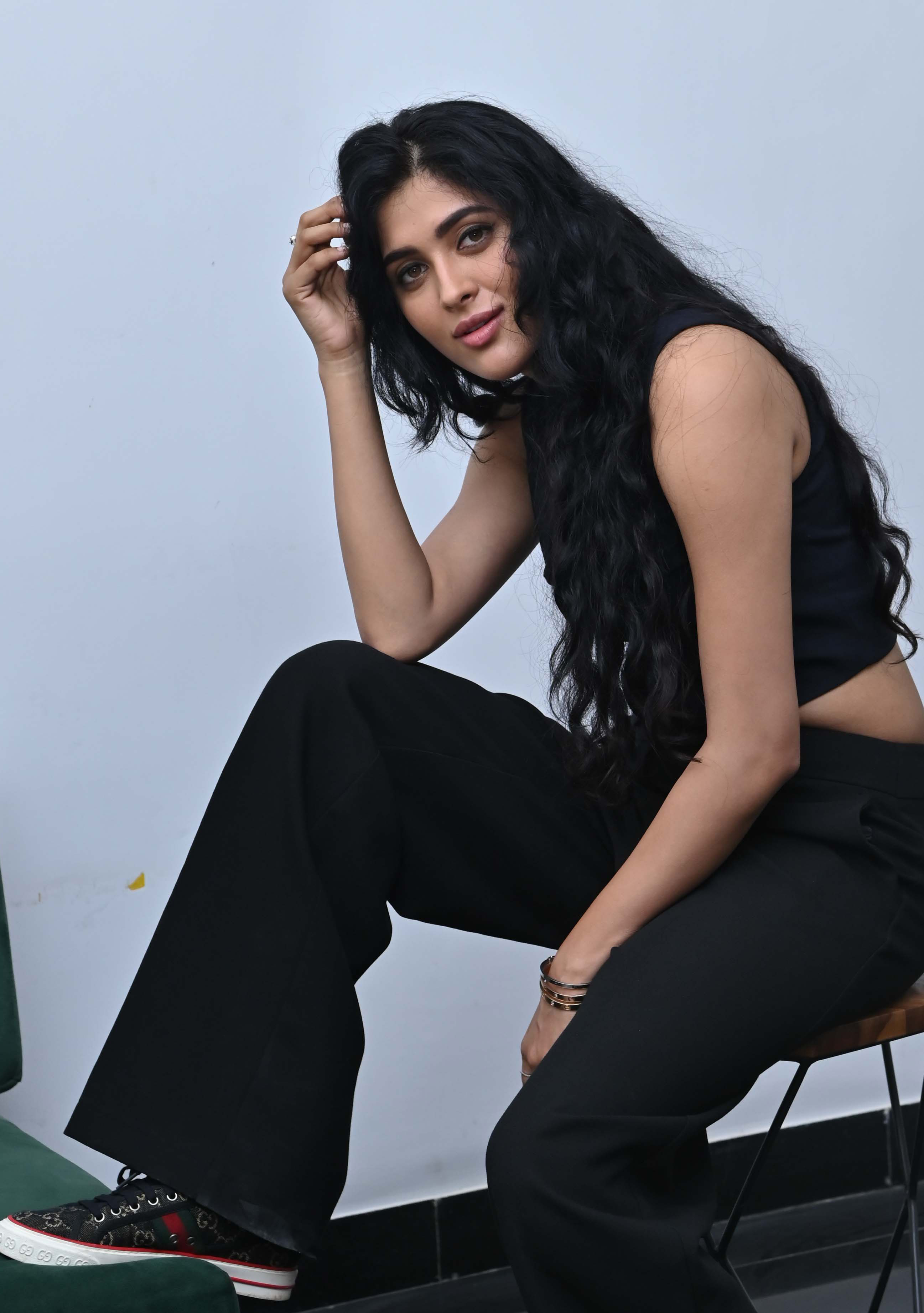 Geethika Tiwary Photos: Find Latest HD Images, Pictures, Stills & Pics ...