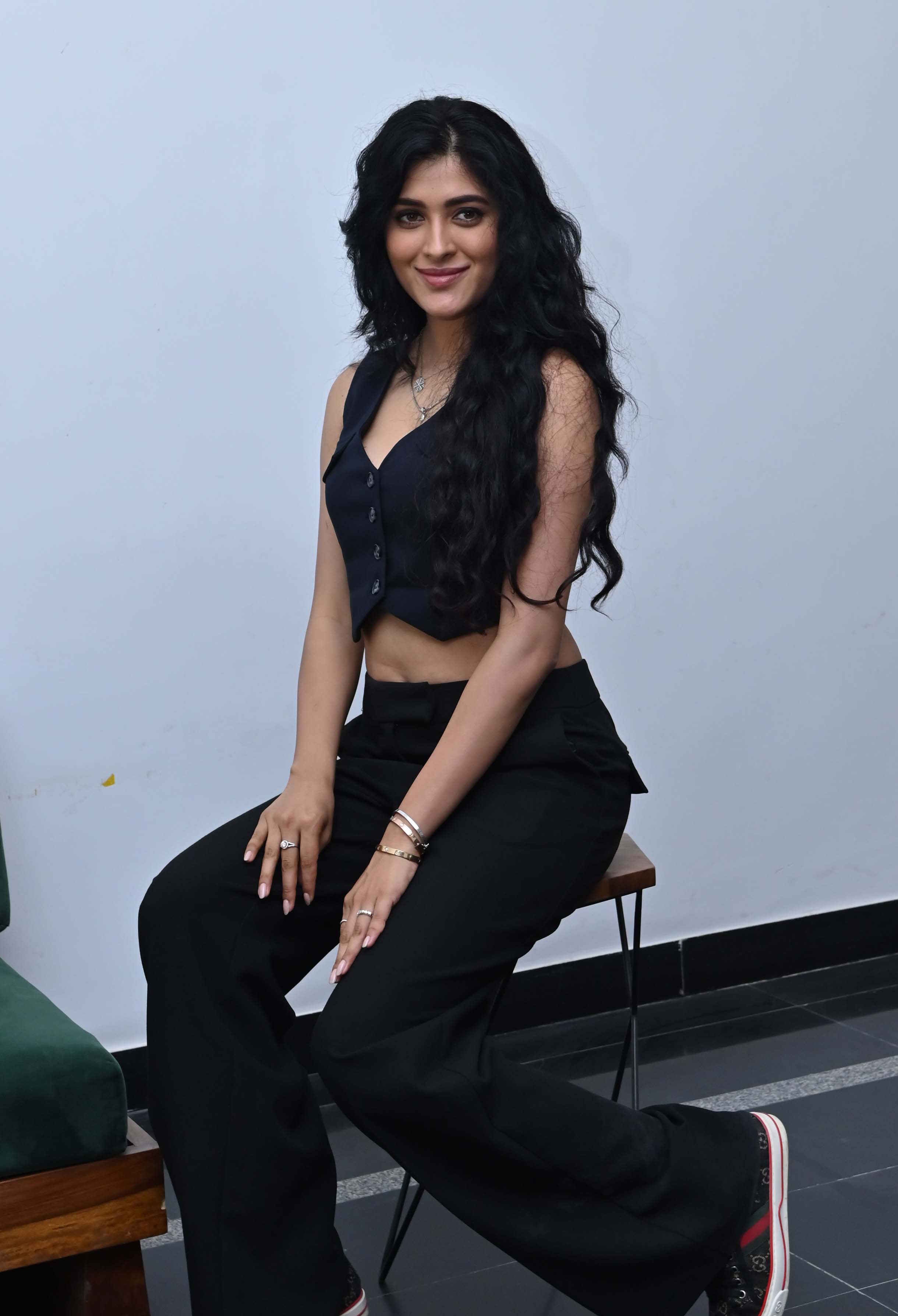 Geethika Tiwary Photos: Find Latest HD Images, Pictures, Stills & Pics ...