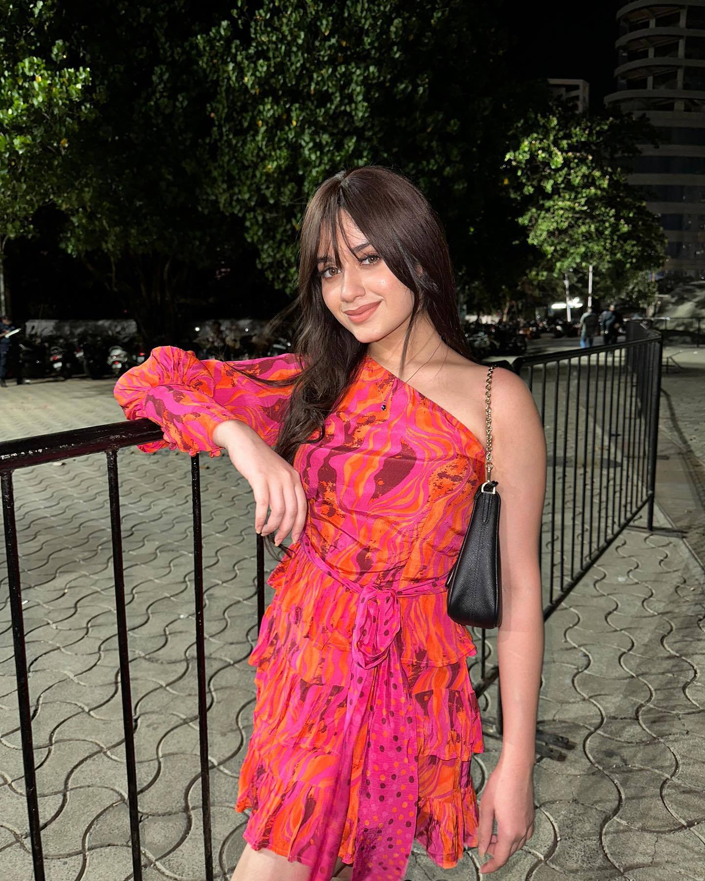 Jannat zubair rahmani looks like a doll in colourful red dress ...