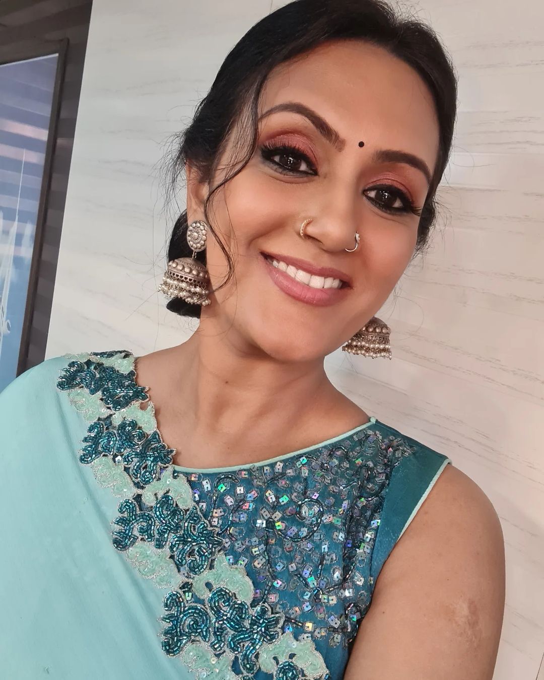 PHOTOS: அடேங்கப்பா.. தி கேரளா ஸ்டோரி நடிகை தேவதர்ஷினியா இது.. வேற லெவல் லுக்கில் மிரட்டல்! | The ...