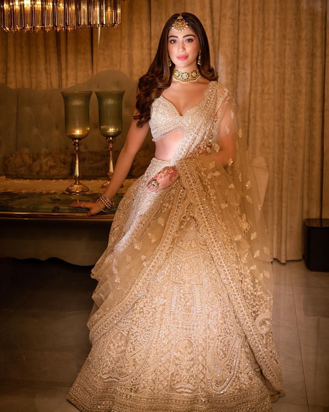 Raai Laxmi: శృతి మించిన రత్తాలు హాట్ షో.. ఒళ్లు దాచుకోకుండా ఏంటిది ...