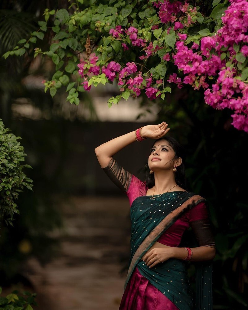 Dharshana Ashokan Photos: Find Latest HD Images, Pictures, Stills ...