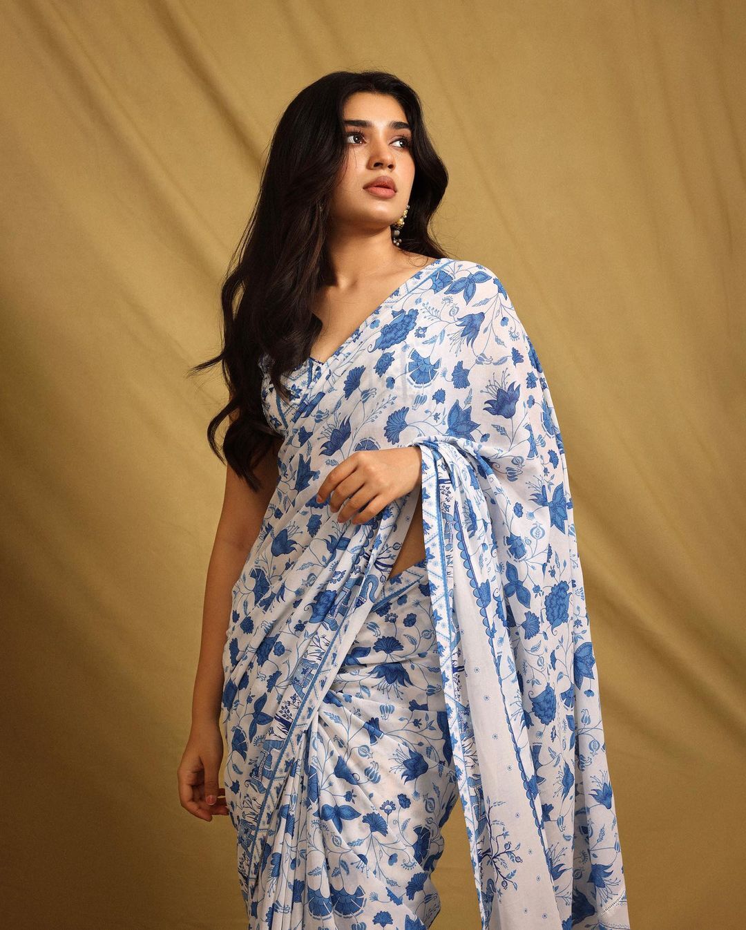 Krithi Shettys Saree Photoshoot Leaves Fans Wanting More Slays The Printed Saree Look With Her