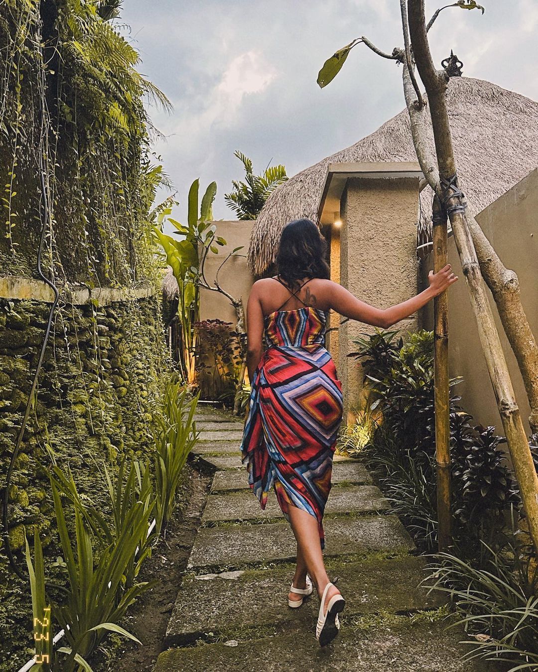 Niharika Konidela: నిహారిక కొణిదెల గ్లామర్ ట్రీట్.. హాట్ పిక్స్ వైరల్ ...