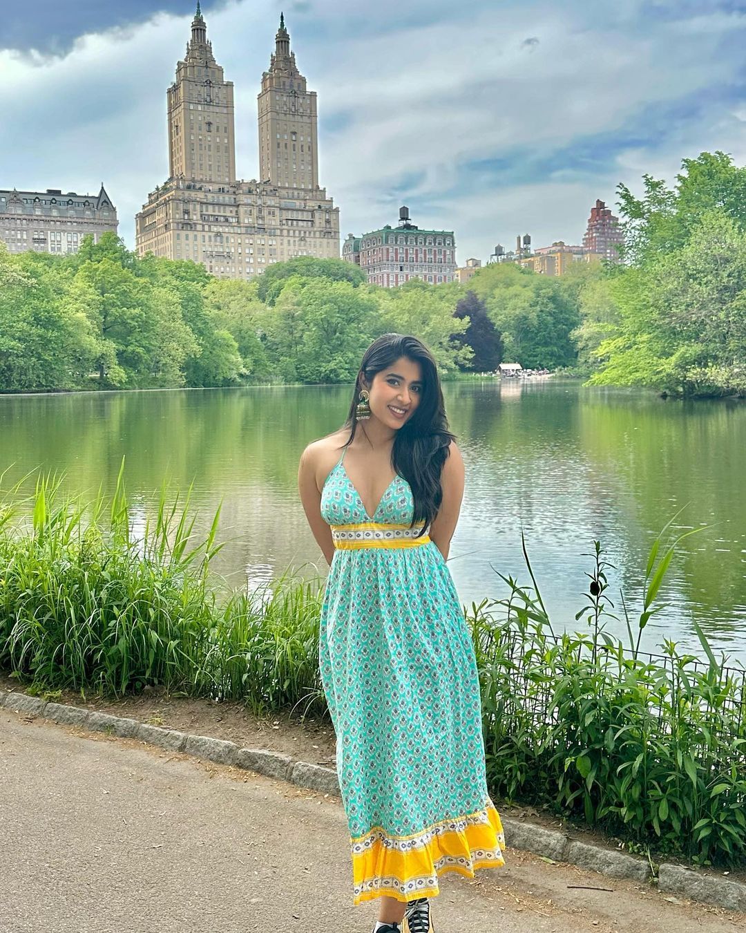 Nikita Sharma Bold Photoshoot Go Viral On Internet; SEE PICS - Filmibeat