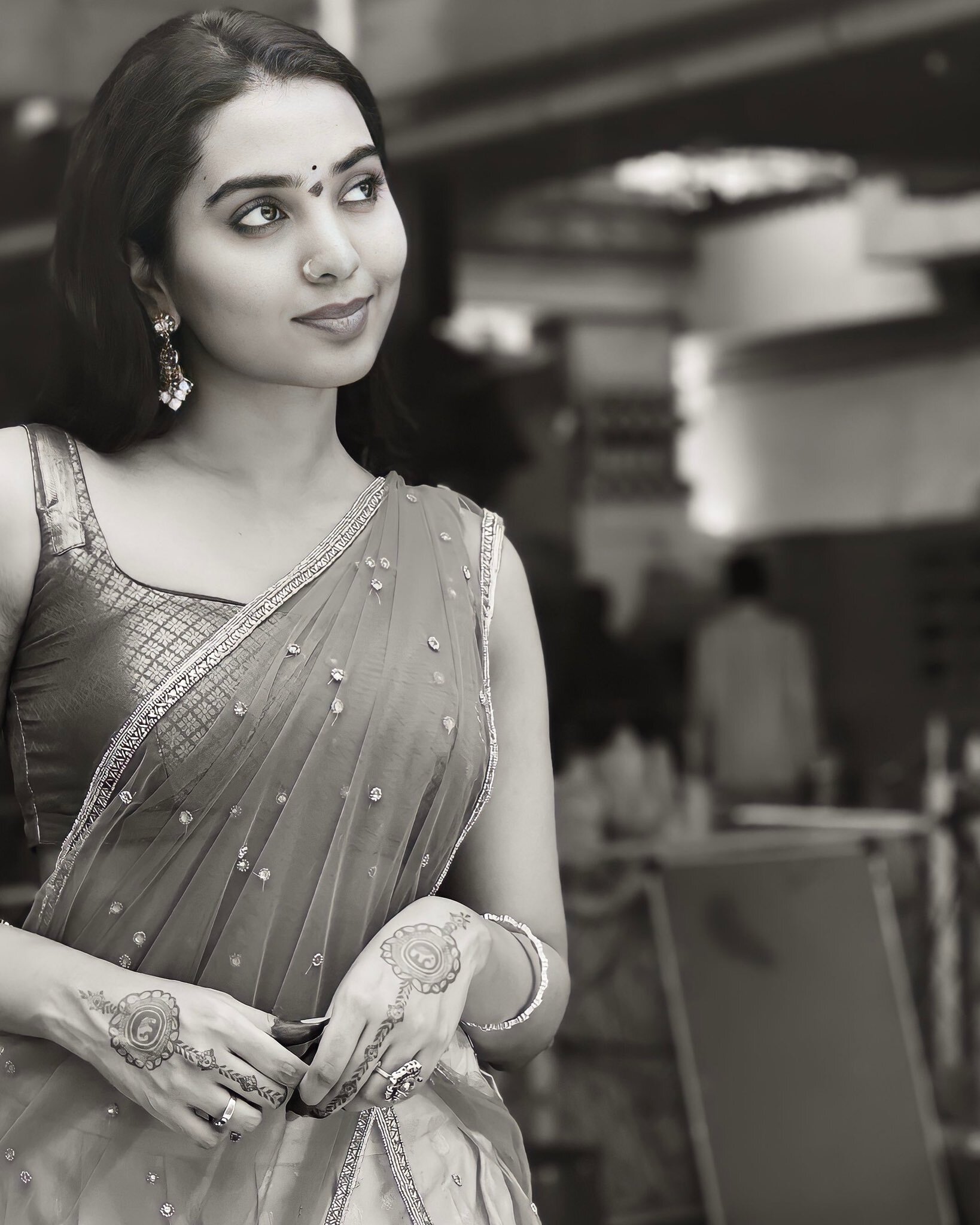 Shivathmika Rajashekar: బ్రా లాంటి టాప్‌లో శివాత్మిక షో.. పైట ఉన్నా ...