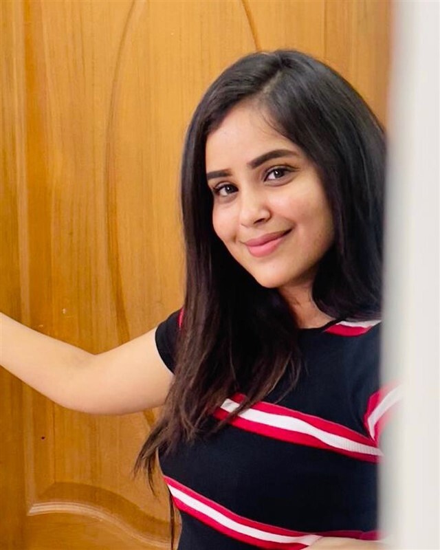 20+ Kanmani Manoharan Photos: Find Latest HD Images, Pictures, Stills ...