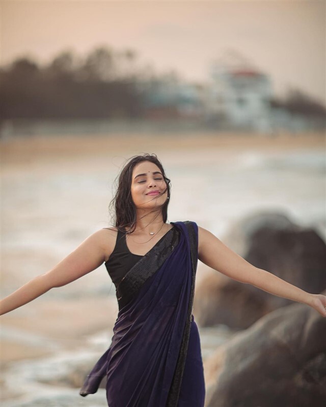 20+ Kanmani Manoharan Photos: Find Latest HD Images, Pictures, Stills ...