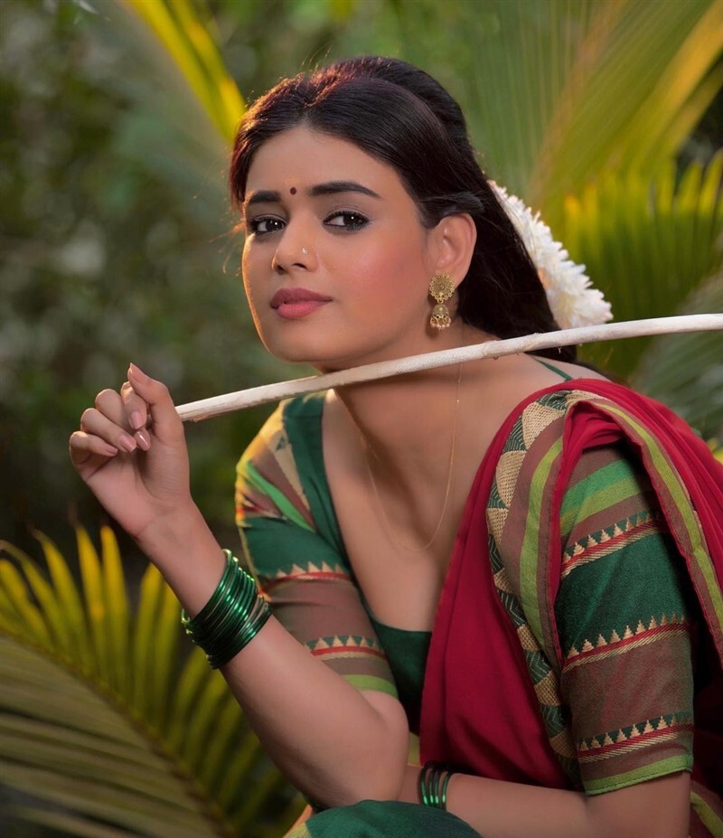 Neha Solanki Photos: Find Latest HD Images, Pictures, Stills & Pics ...