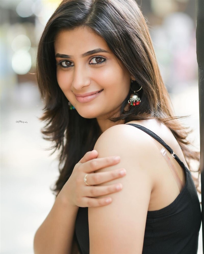 20+ Vaishnavi Sundar Photos: Find Latest HD Images, Pictures, Stills ...