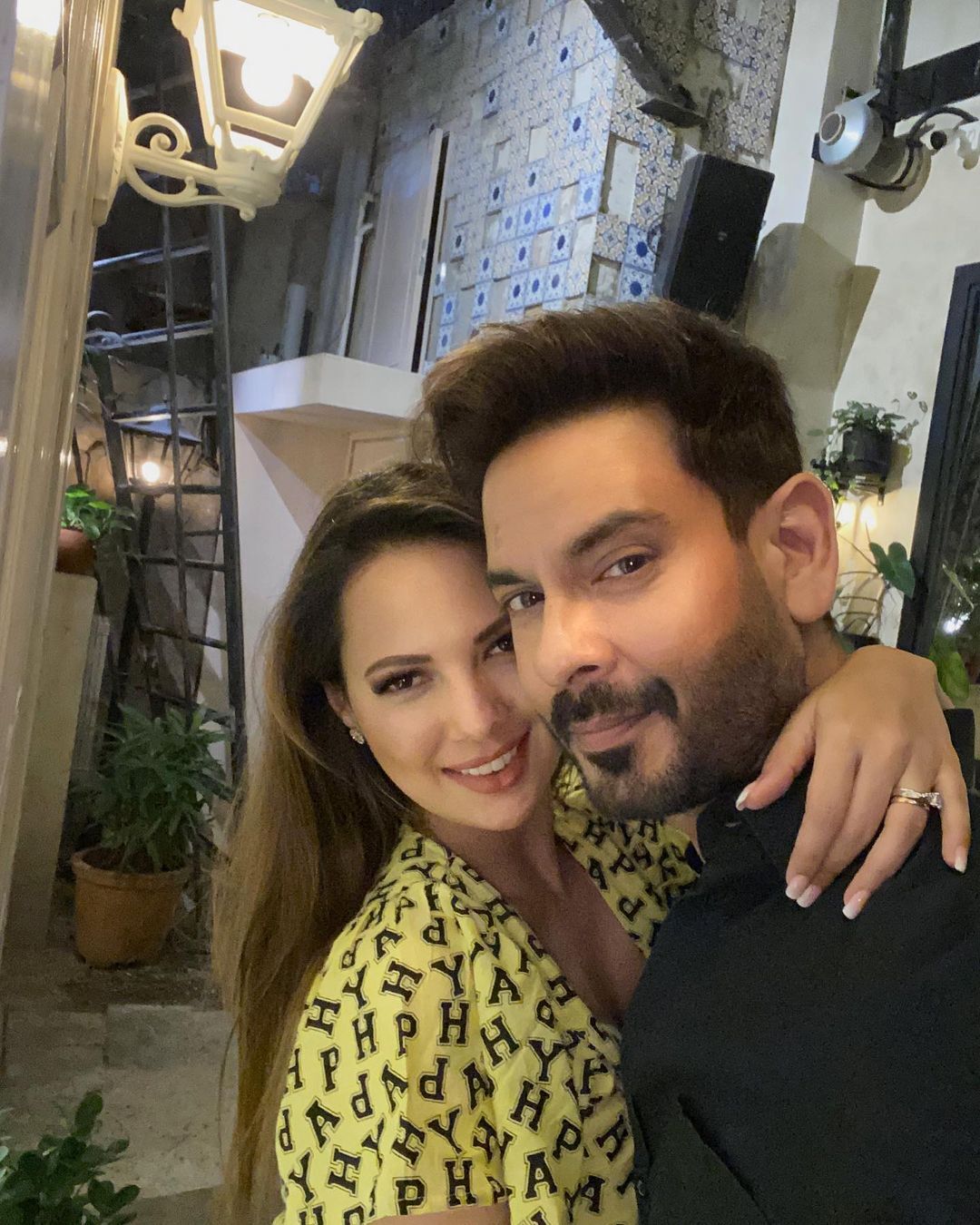 Bigg Boss 9’s Keith Sequeira and Rochelle Rao Announce Pregnancy with ...