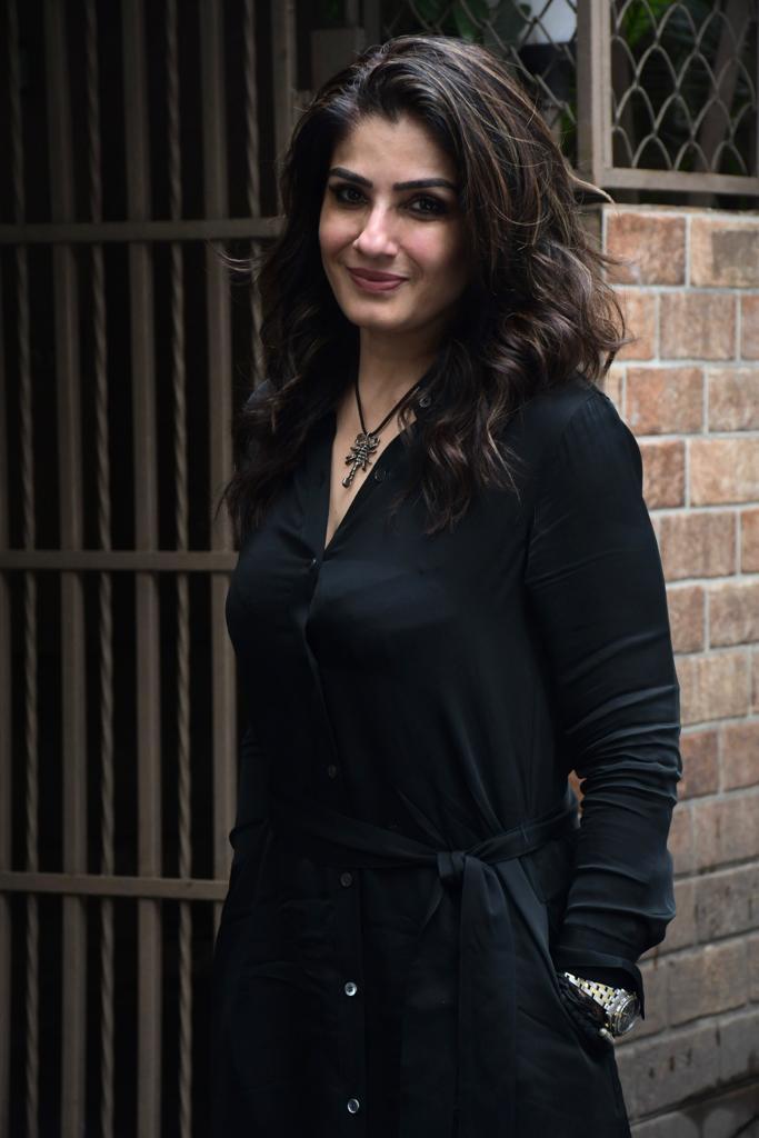 Celebrity Spotting: From Rhea Chakraborty to Malaika Arora, Celebrities ...