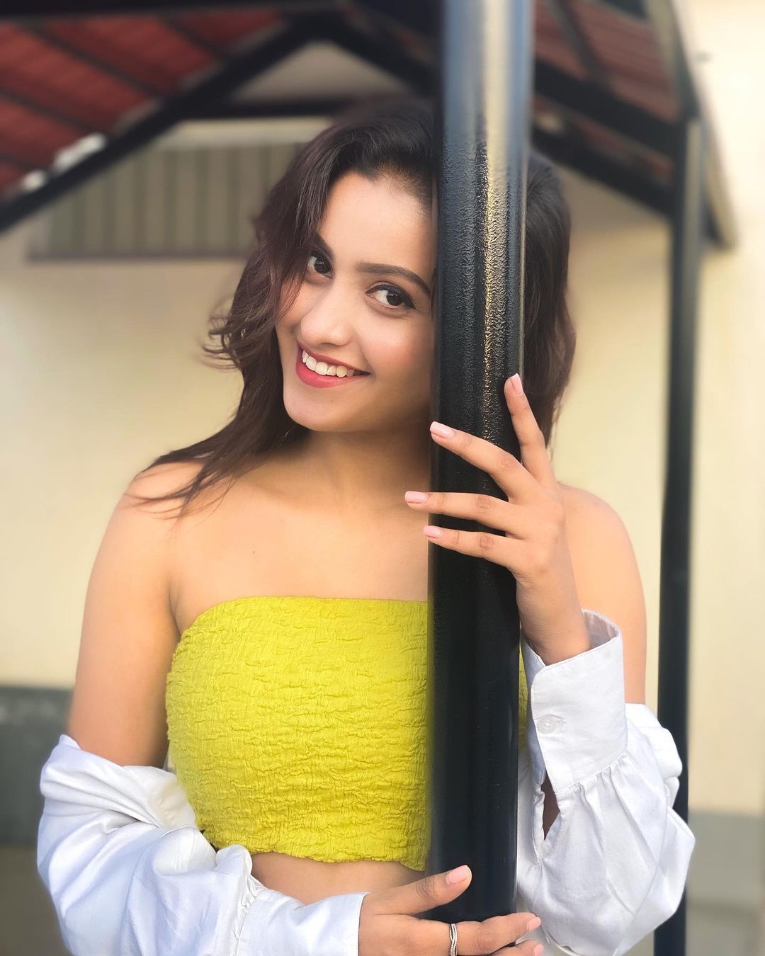 Deepika Pilli: ముద్దులతో రెచ్చగొడుతున్న దీపిక పిల్లి.. క్యూట్ పిక్స్ ...