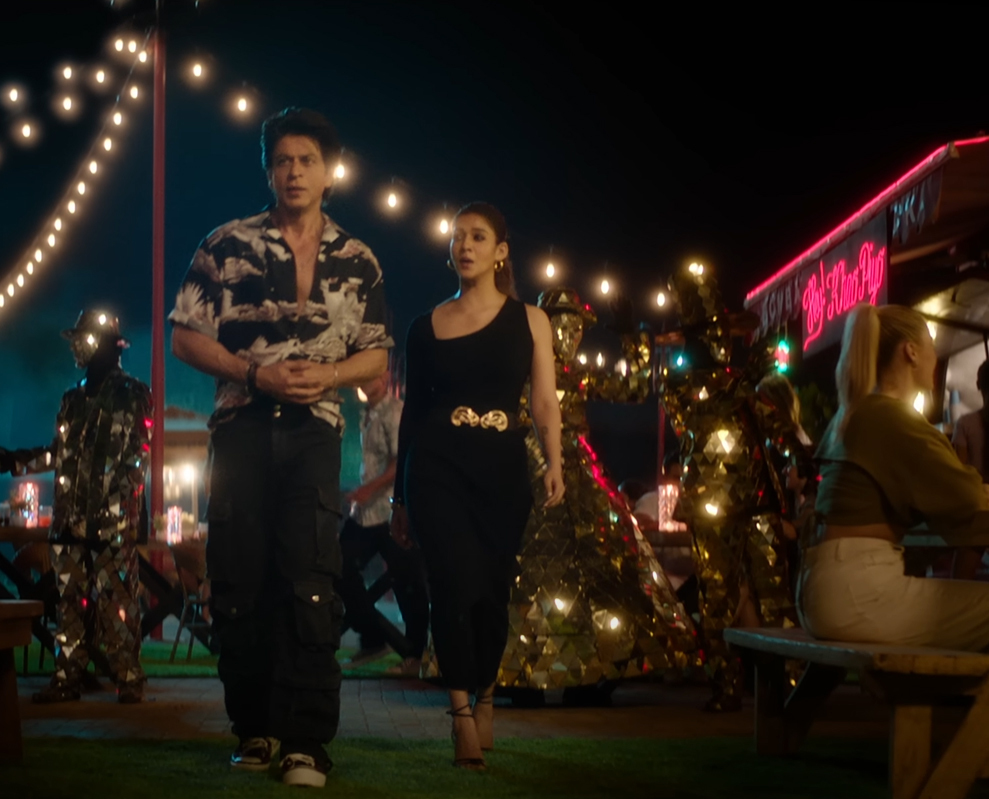 Exploring Nayanthara's Mesmerizing Looks in Jawan's New Song 'Chaleya ...