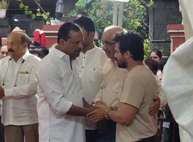 Final Journey of Spandana Vijay Raghavendra; See Photos - Filmibeat