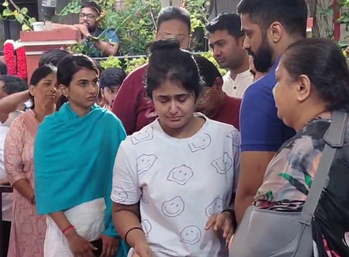 Final Journey of Spandana Vijay Raghavendra; See Photos - Filmibeat