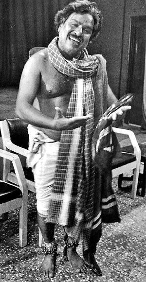 Gaddar Photos మీరెప్పుడూ చూడని గద్దర్ ఫోటోలు.. పవన్ కల్యాణ్, కేసీఆర్‌తో ప్రజా యుద్ధనౌక | Gaddar ...