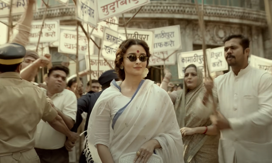 Gangubai Kathiawadi Bollywood Movie: Pooja, Shooting Stills, Location ...