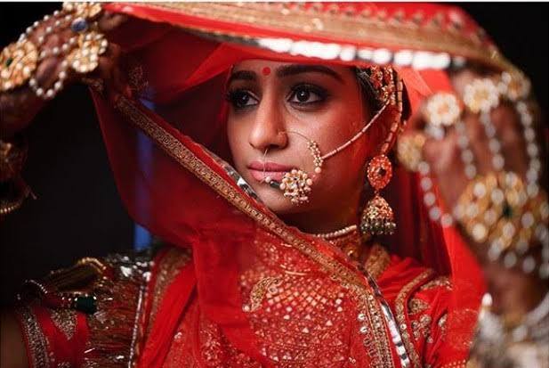 शाही परिवारों से आते हैं टीवी के ये सितारे, पैसे की नहीं कोई कमी, लेकिन ...