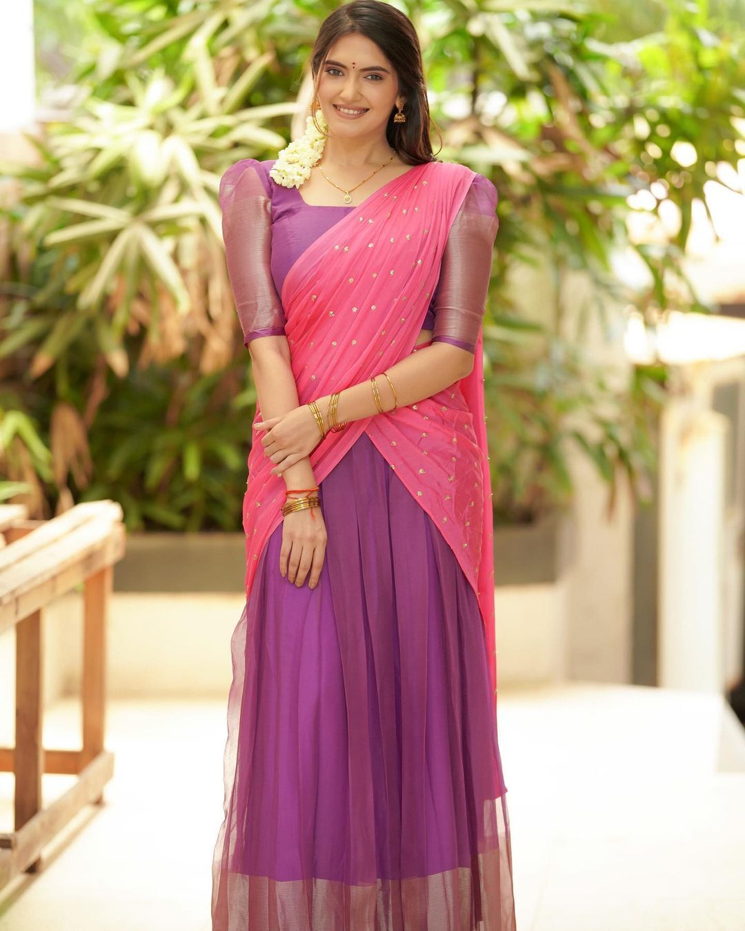 Ayraa Photos | Ayraa Latest HD Pics |Ayraa New Images - Filmibeat