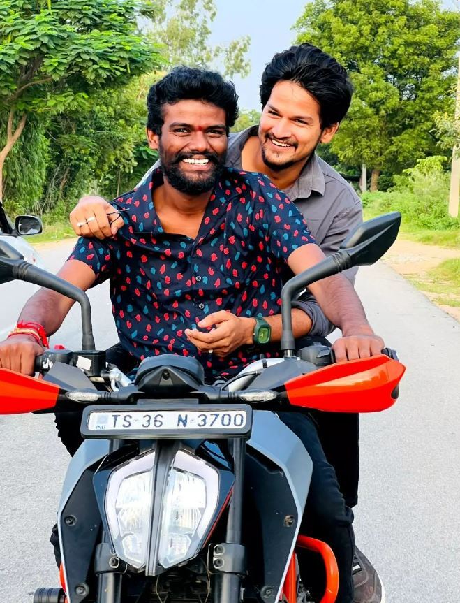 Pallavi Prashanth: బిగ్ బాస్ ప్రశాంత్ ఊర్లో ఎలా ఉంటాడో తెలుసా? పేరులో ...