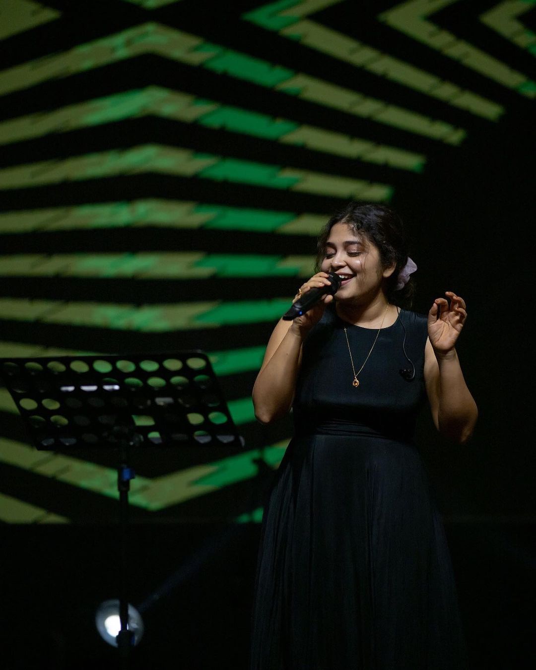 Damini Bhatla Photos | Damini Bhatla Latest HD Pics |Damini Bhatla New ...