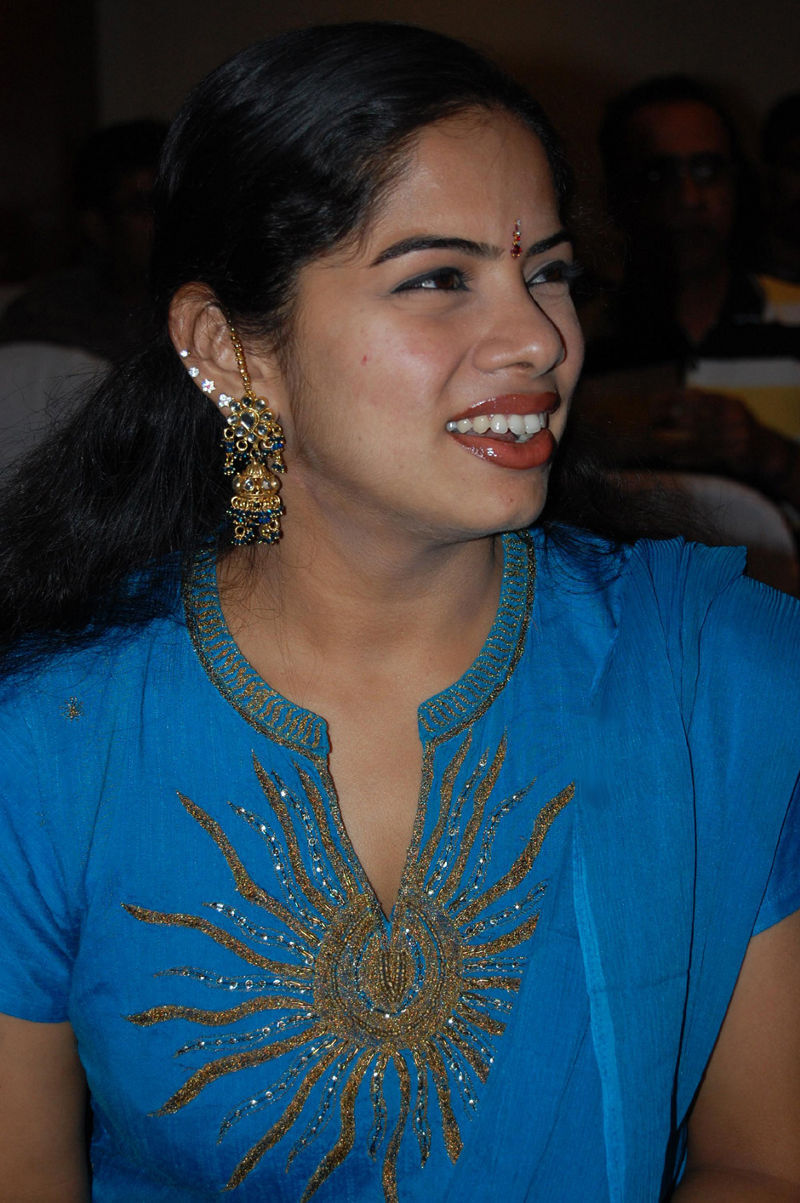 Deepa Venkat Photos | Deepa Venkat Latest HD Pics |Deepa Venkat New ...
