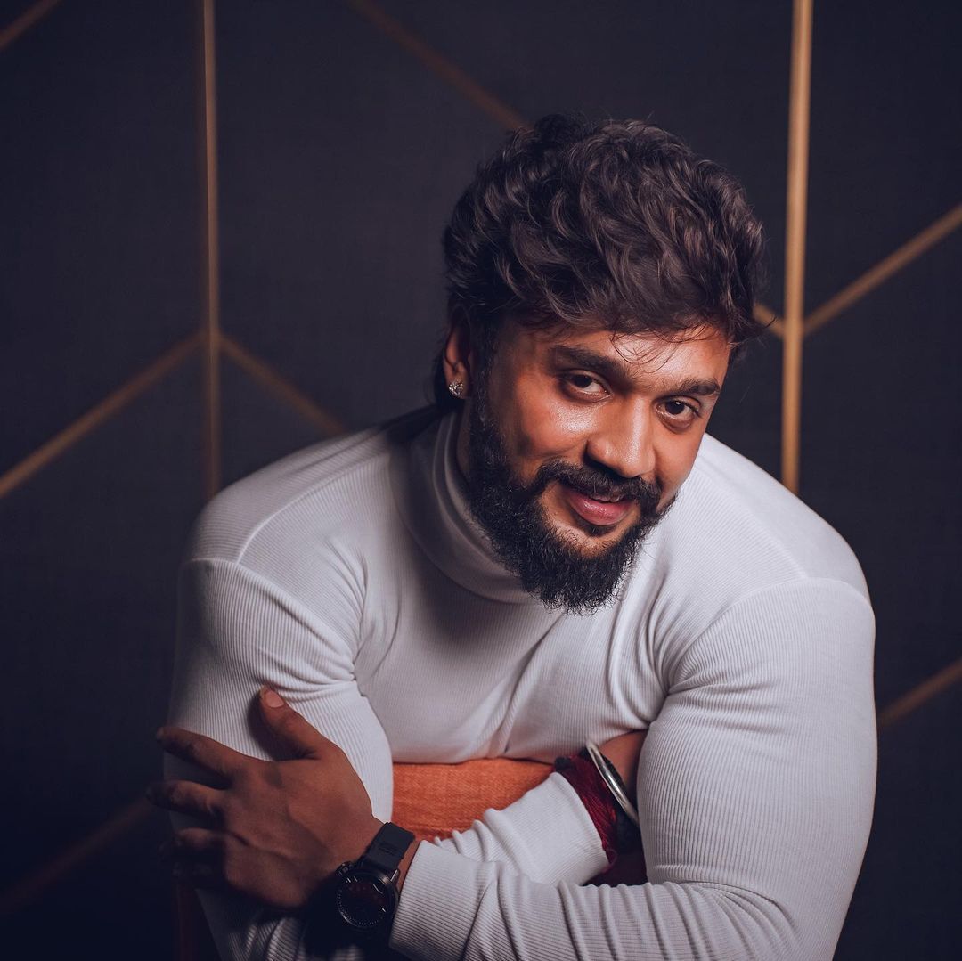 20+ Dhanveer Gowda Photos: Find Latest HD Images, Pictures, Stills ...