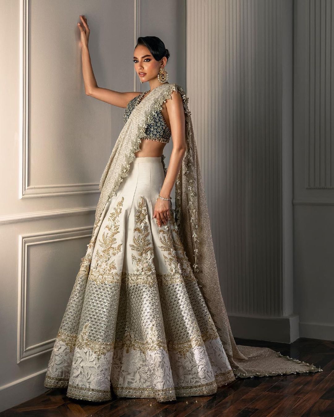 30+ Erica Robin Photos: Find Latest HD Images, Pictures, Stills & Pics ...