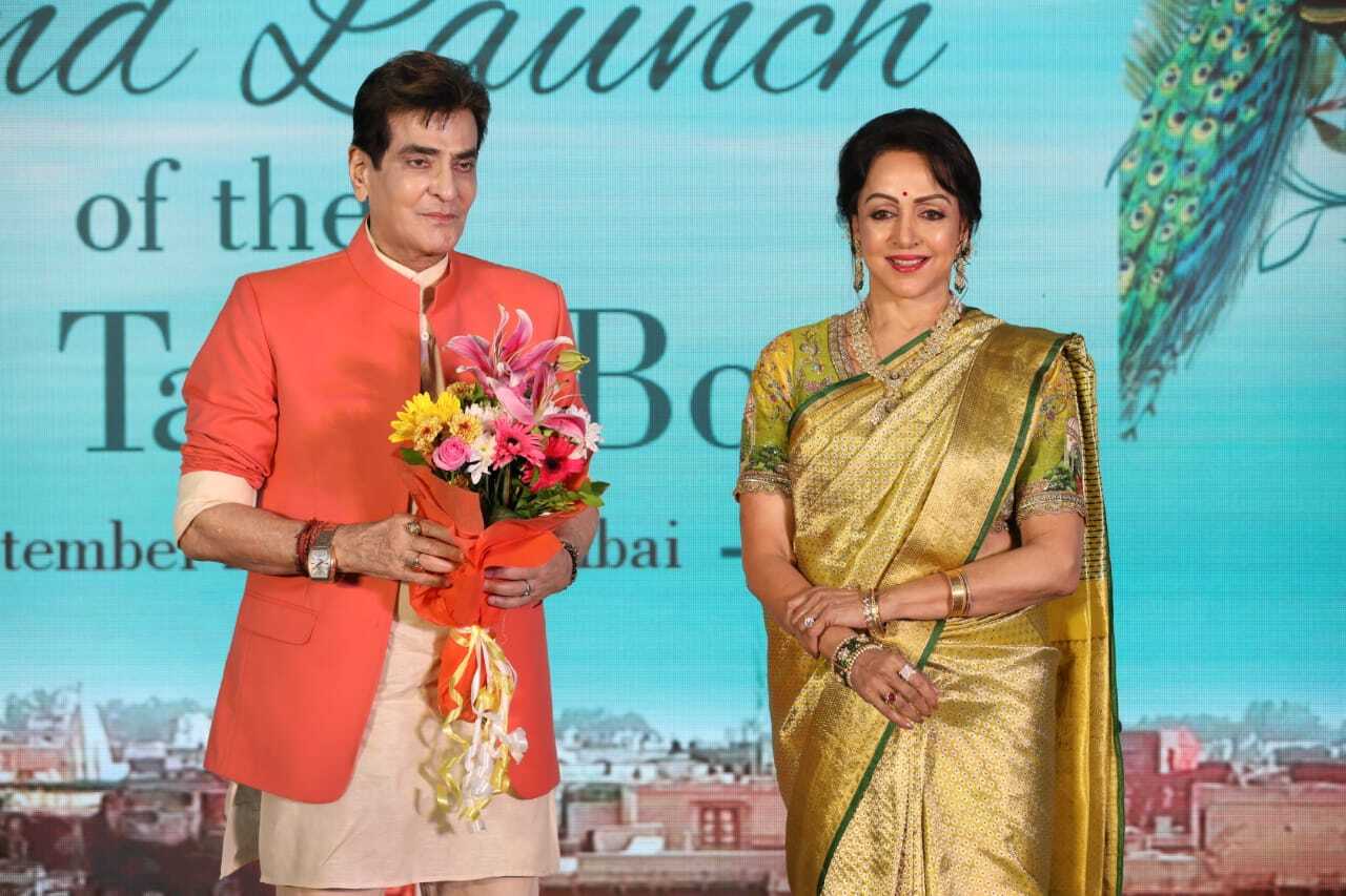 Hema Malini, Esha Deol, Ahana Deol Joined by Veteran Stars at 'Chal ...
