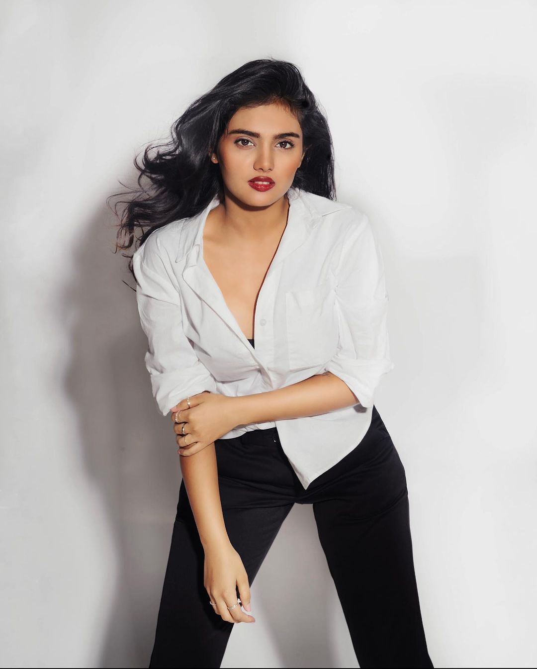 Leher Khan Photos: Find Latest HD Images, Pictures, Stills & Pics ...