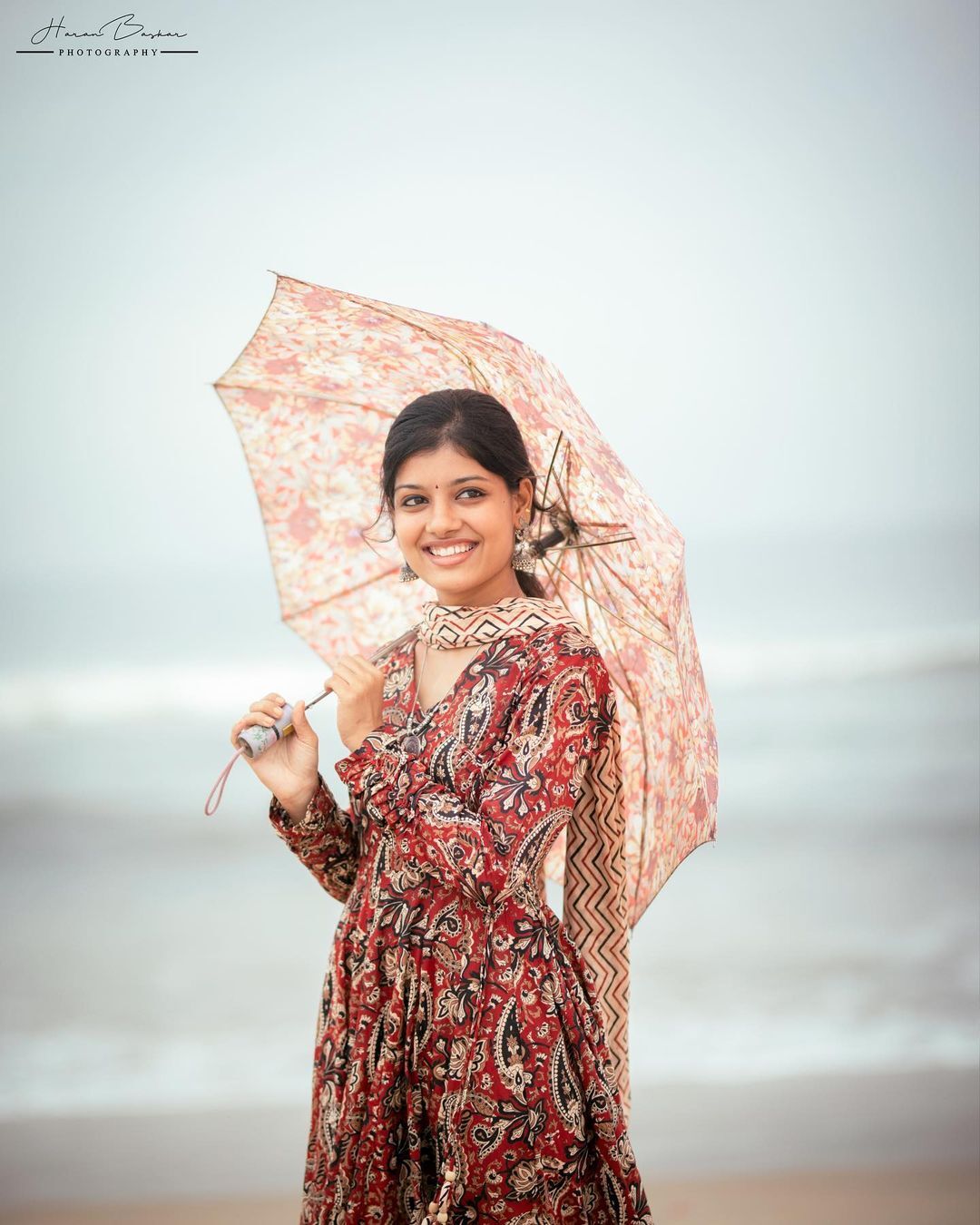 20+ Monisha Blessy Photos: Find Latest HD Images, Pictures, Stills ...