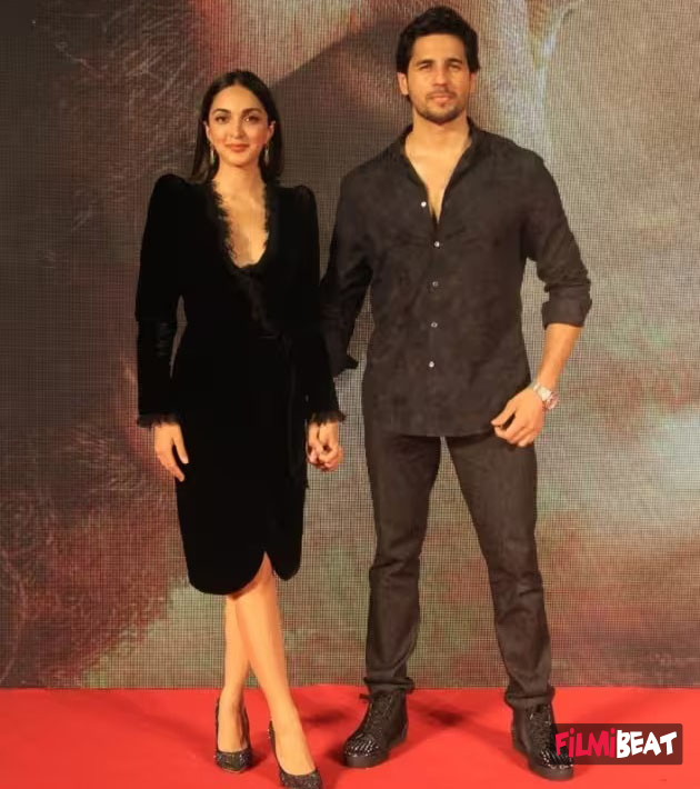 Salman Khan, Shah Rukh Khan, Aamir Khan & Others Attend 'Gadar 2 ...