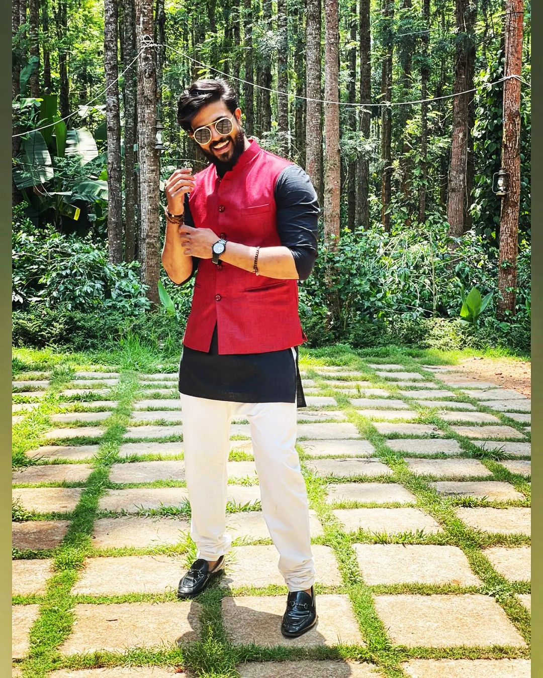 Abhinav Vishwanathan (Bigg Boss 10 kannada Contestant) Photos: Find ...