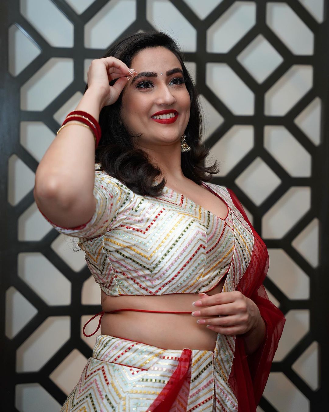 Anchor Manjusha: యాంకర్ మంజూష అందాలు చూశారంటే.. చూపు తిప్పుకోలేరంతే ...