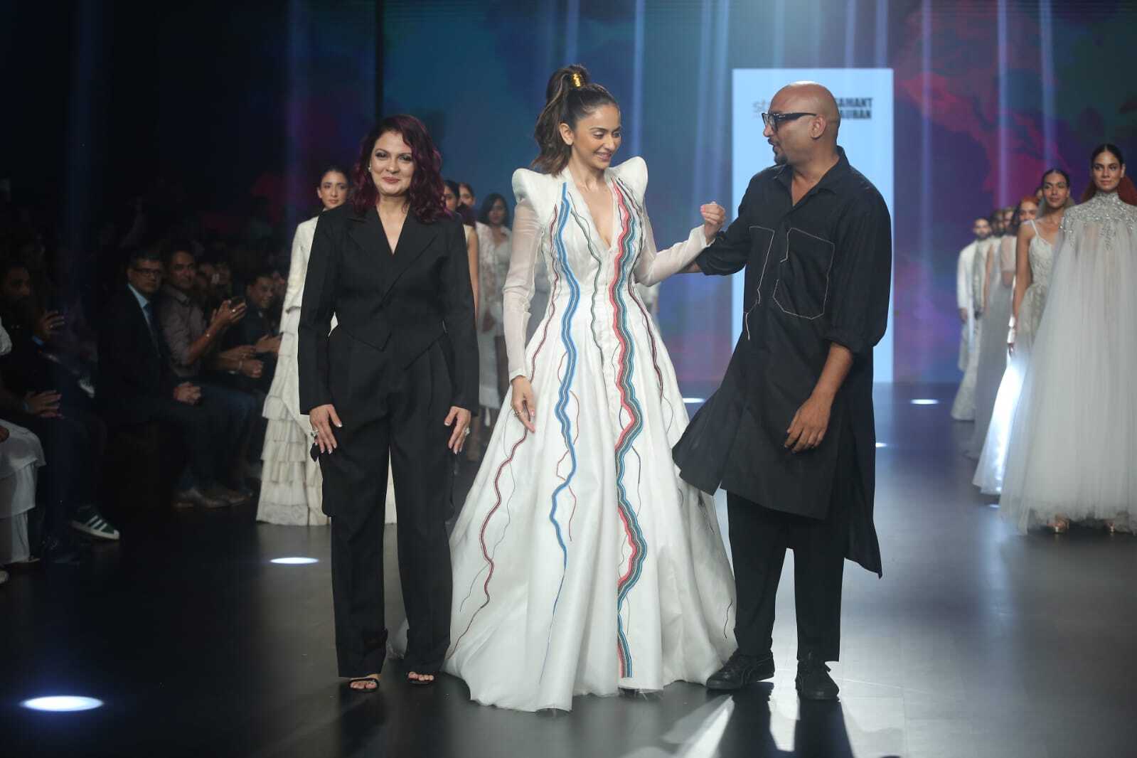Bombay Times Fashion Week 2023: Rakul Preet Singh Grabs Spotlight at ...