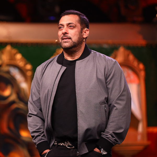 Ganpath Cast Makes Special Appearance on COLORS BIGG BOSS for Weekend ...