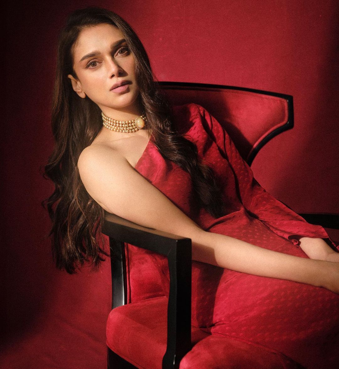 Aditi Rao Hydari: హైదరాబాద్ పిల్ల ఓవర్ డోస్ షో.. సిద్దార్థ్ లవర్ ...