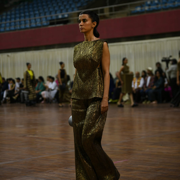Karisma Kapoor, Saba Azad, and Kalki Koechlin Set the Stage Ablaze at ...