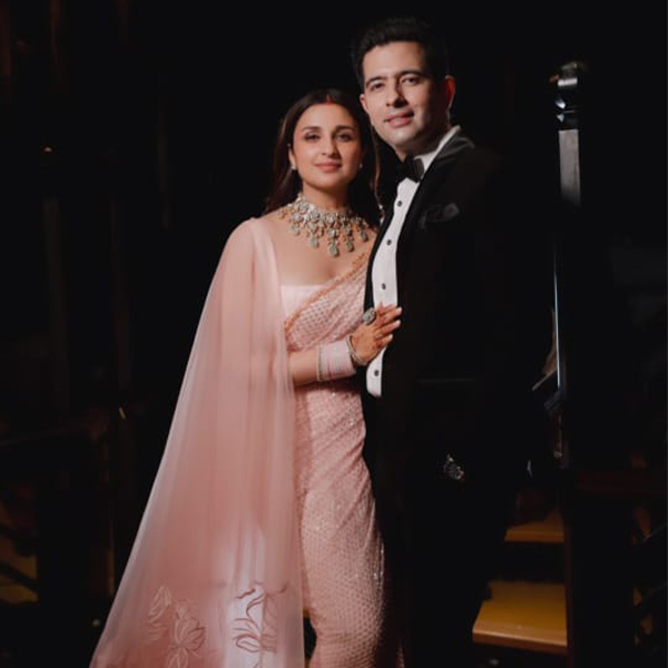 Parineeti Chopra Raghav Chadda Unseen Wedding Photos| Parineeti Raghav Wedding reception photo ...