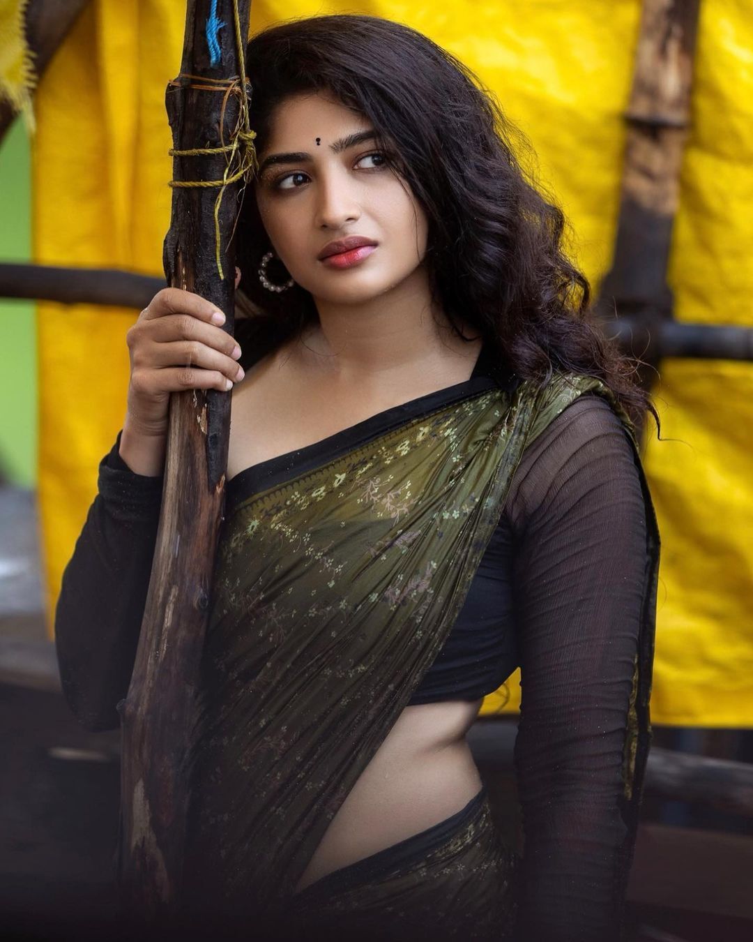40+ Roshni Prakash Photos: Find Latest HD Images, Pictures, Stills ...