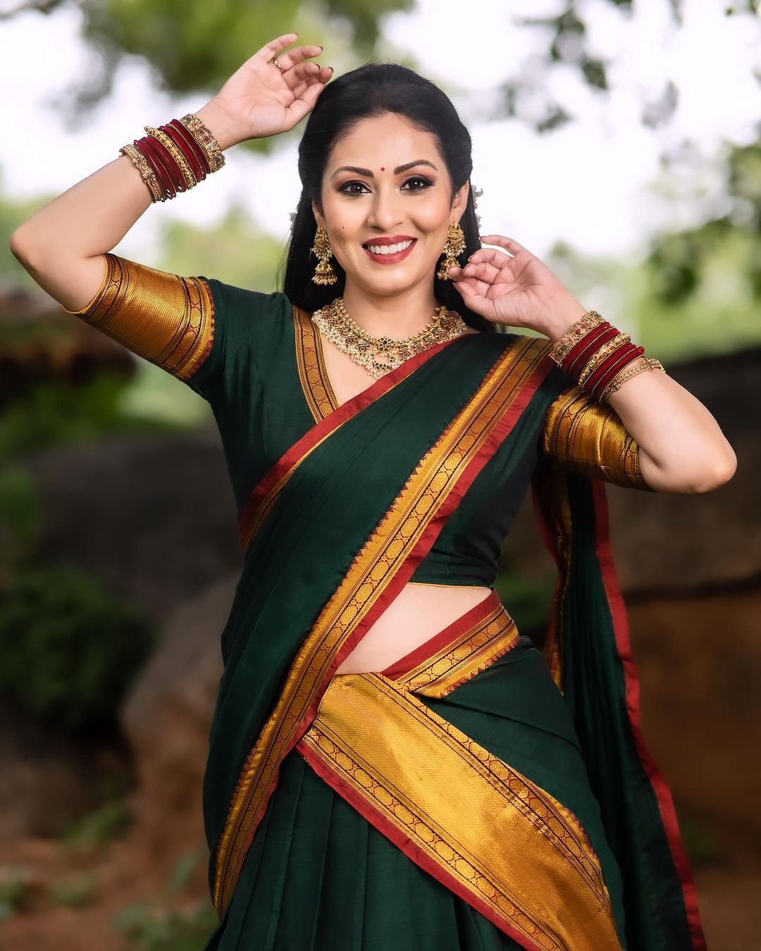 Sadha: 40ఏళ్ల వయసులో సదా గ్లామర్ ధగధగలు.. ఆ కిల్లింగ్ లుక్స్‌తో ...