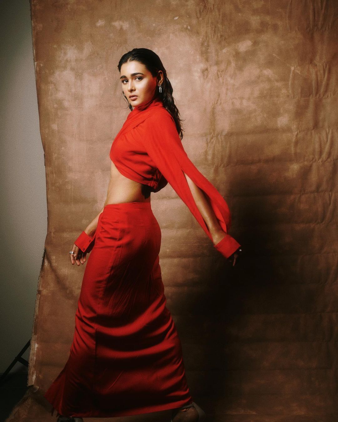 Shalini Pandey: అర్జున్ రెడ్డి హీరోయిన్ అంటే ఆమాత్రం ఉంటది - పైనుంచి ...