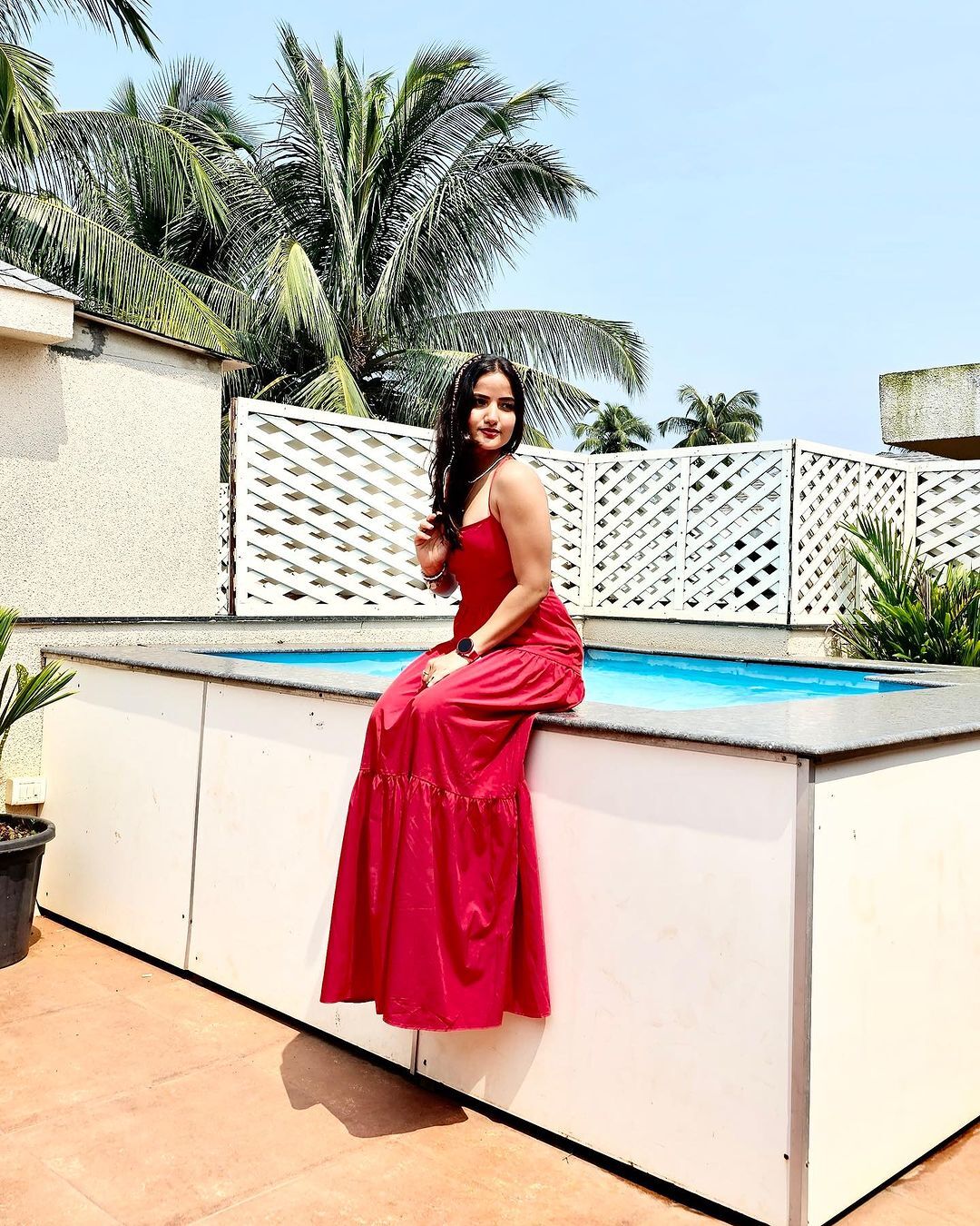 Siri Hanumanthu బీచ్‌లో బిగ్ బాస్ బ్యూటీ అందాల ఆరబోత.. చూశారంటే కళ్లు ...