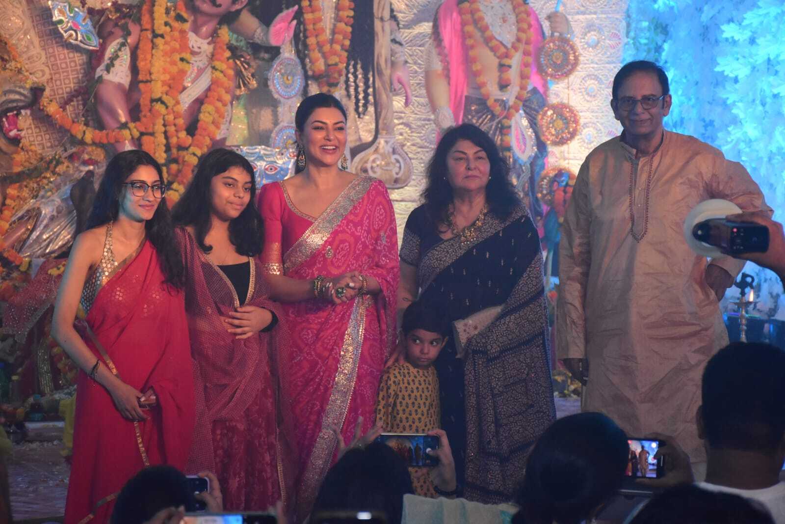 Sushmita Sen and Daughters Embrace Tradition in Graceful Sarees at ...