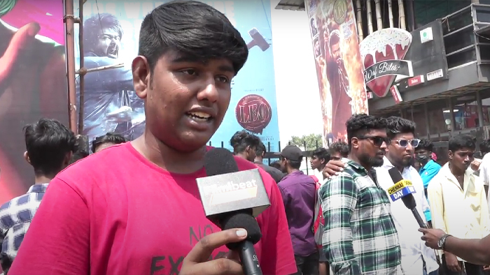Vijay Leo Movie Fans Craze | Leo Movie FDFS Show Craze In Chennai ...