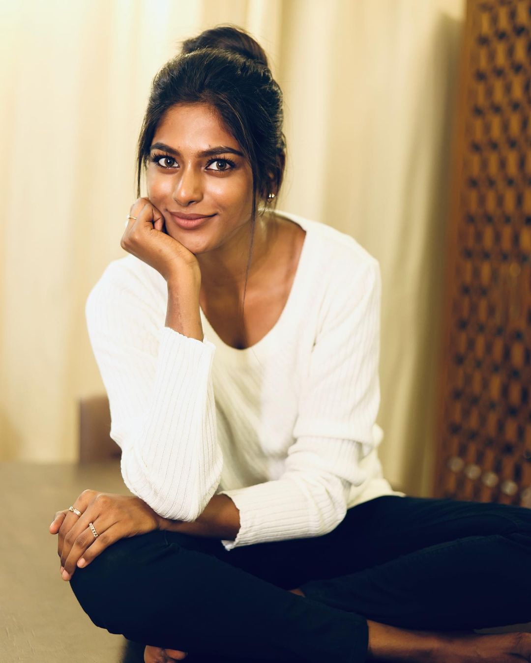 Vinusha Devi Photos: Find Latest HD Images, Pictures, Stills & Pics ...