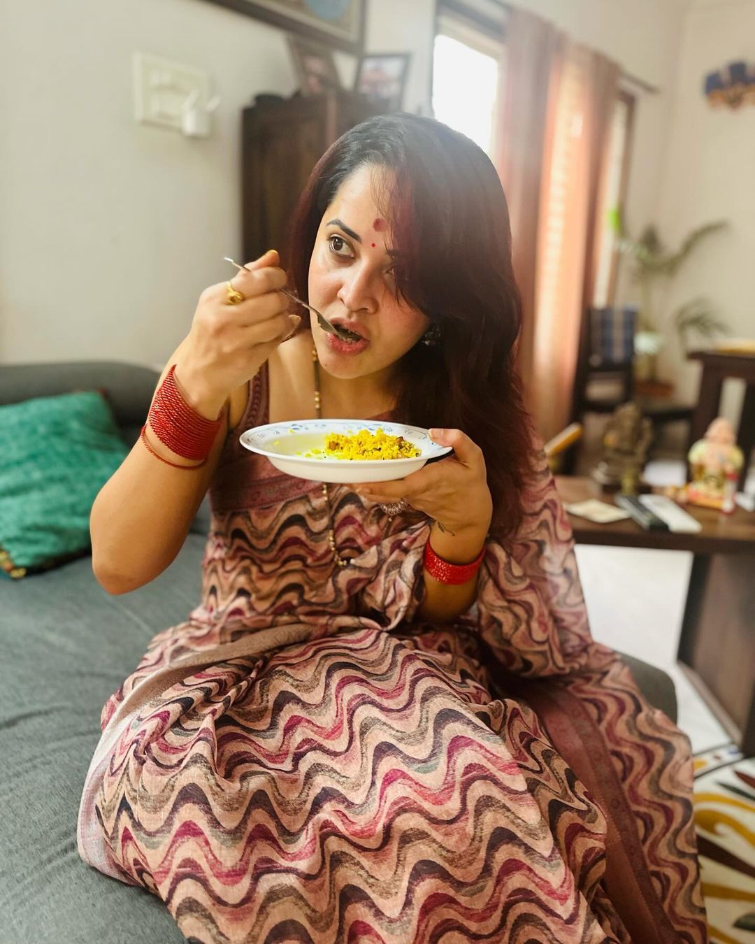 Anasuya: భర్తతో కలిసి అనసూయ దీపావళి సంబరాలు... ఎంత ముద్దుగా ఉందో కదా ...