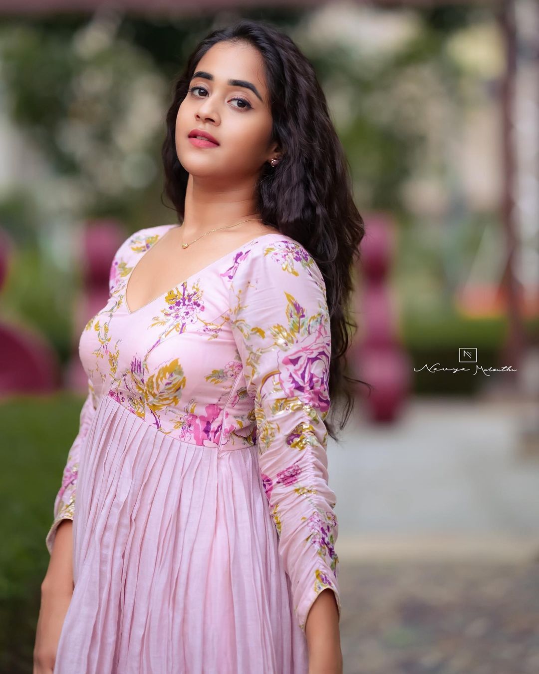 Deepthi Sunaina: బిగ్ బాస్ బ్యూటీ క్యూట్ లుక్స్.. చూశారంటే ...
