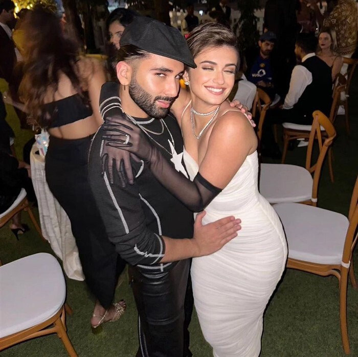 INSIDE PHOTOS from Tara Sutaria & Twin Pia Sutaria’s Retro-Themed Birthday Bash - Filmibeat